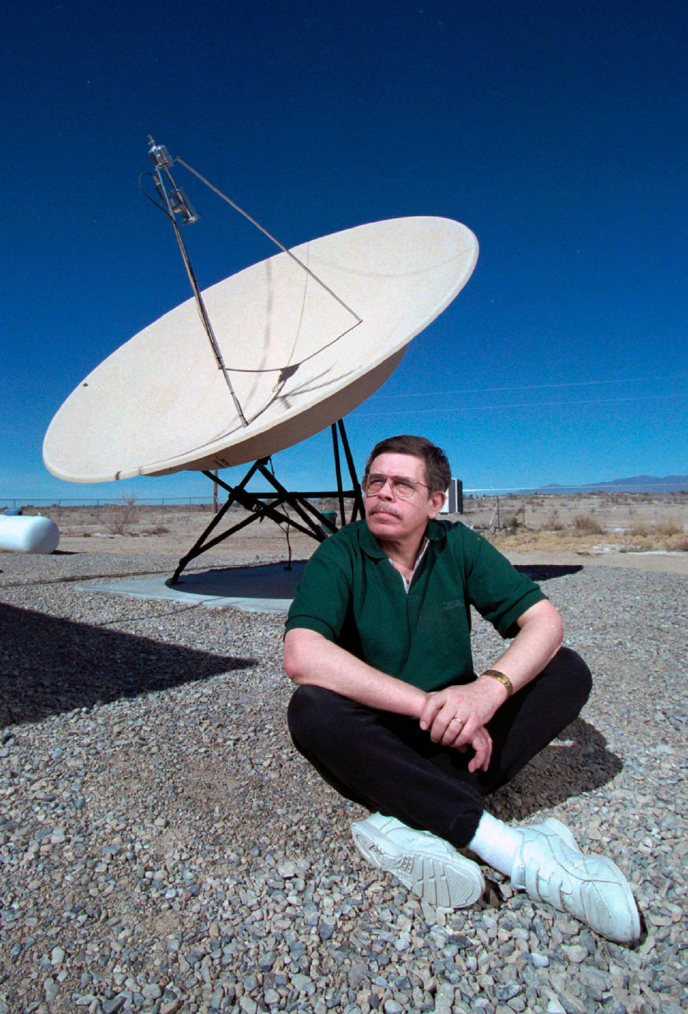 Art Bell Memorial Bench, And Names On A Plaque – Galactic Junction